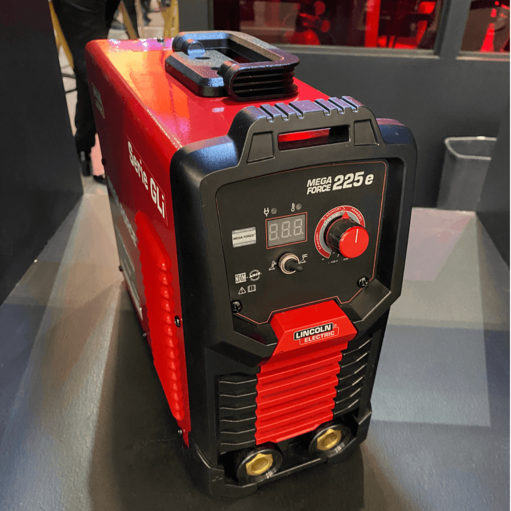 Soldadora Lincoln Mega Force 225 GLi 255 Amp - Alta Eficiencia y ...
